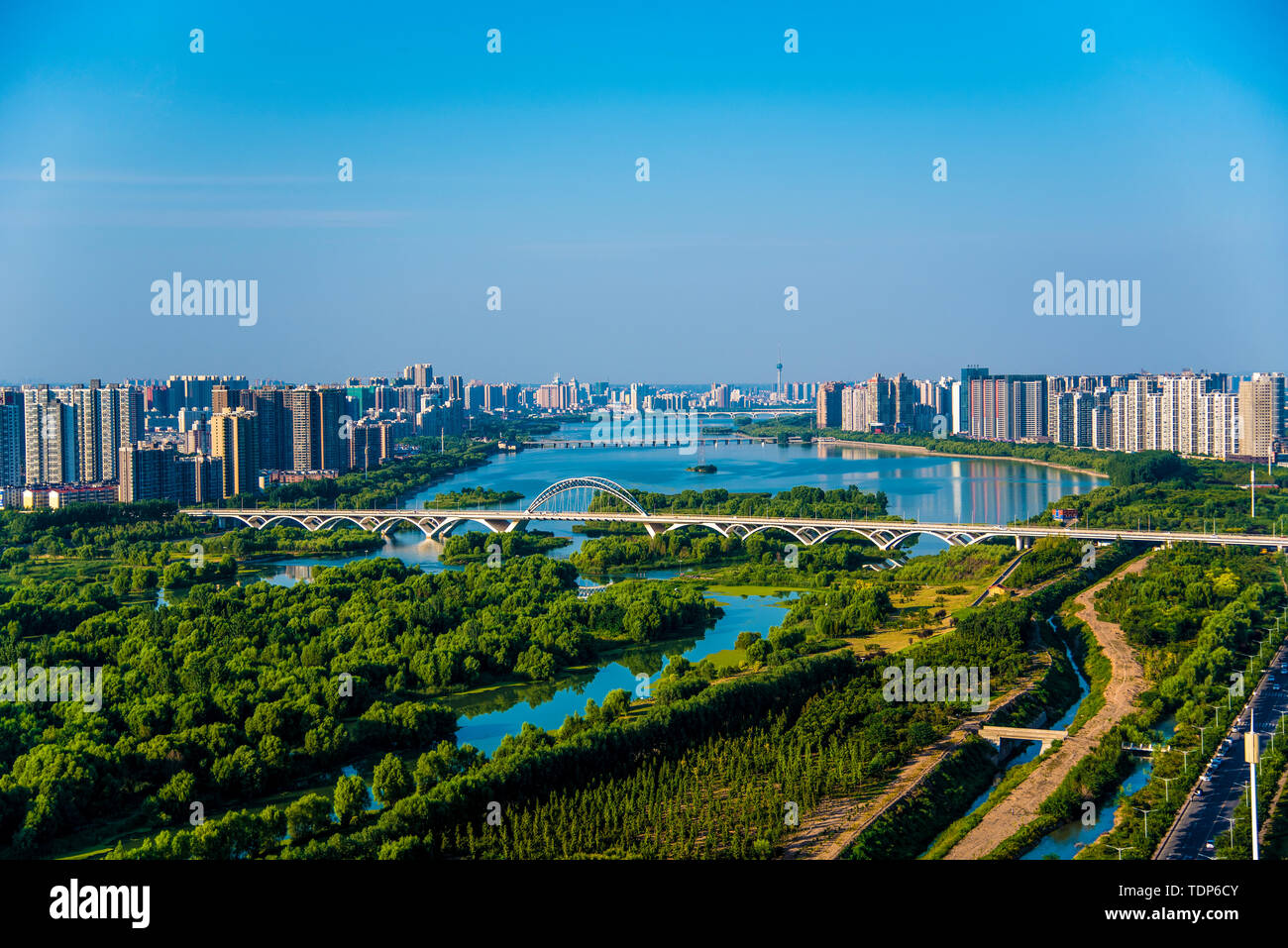 Blue sky, clear Luo River water, Luoyang ecological construction to a ...