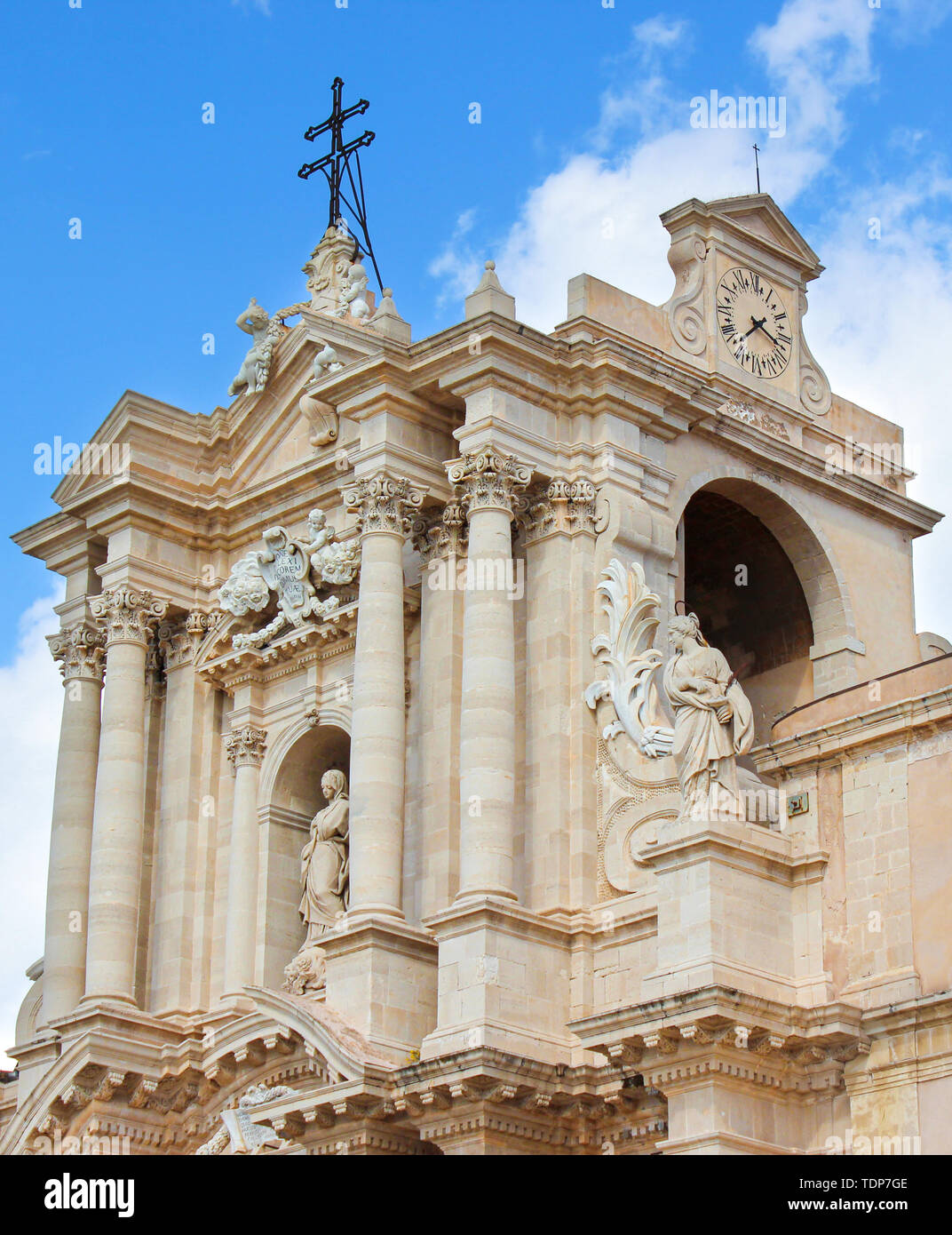Close up photography of amazing Syracuse Cathedral on Piazza Duomo ...