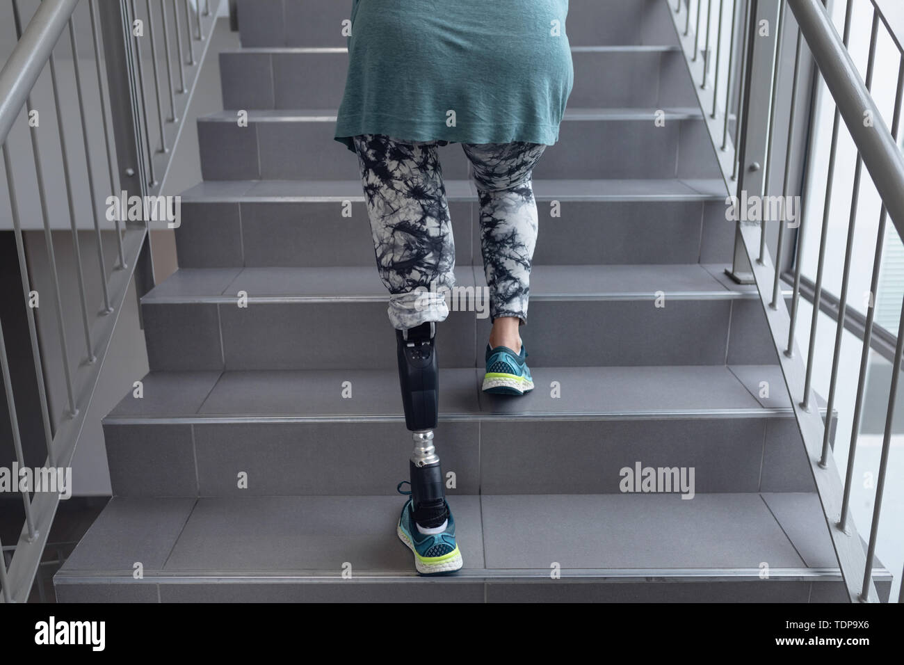Prosthetic leg and walking hi-res stock photography and images - Alamy