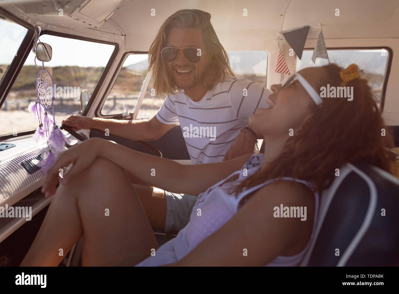 Vanlife couple fun hi-res stock photography and images - Alamy