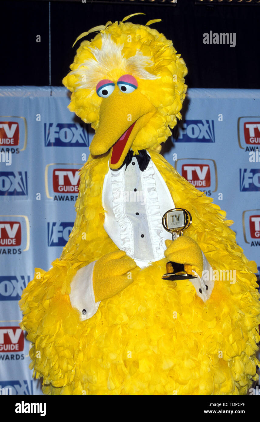 Feb 01, 1999; Los Angeles, CA, USA; 'Sesame Street' character 'Big Bird ...