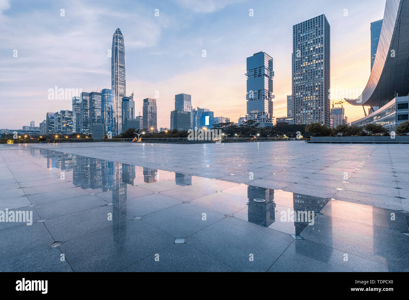 Shenzhen central plaza hi-res stock photography and images - Alamy