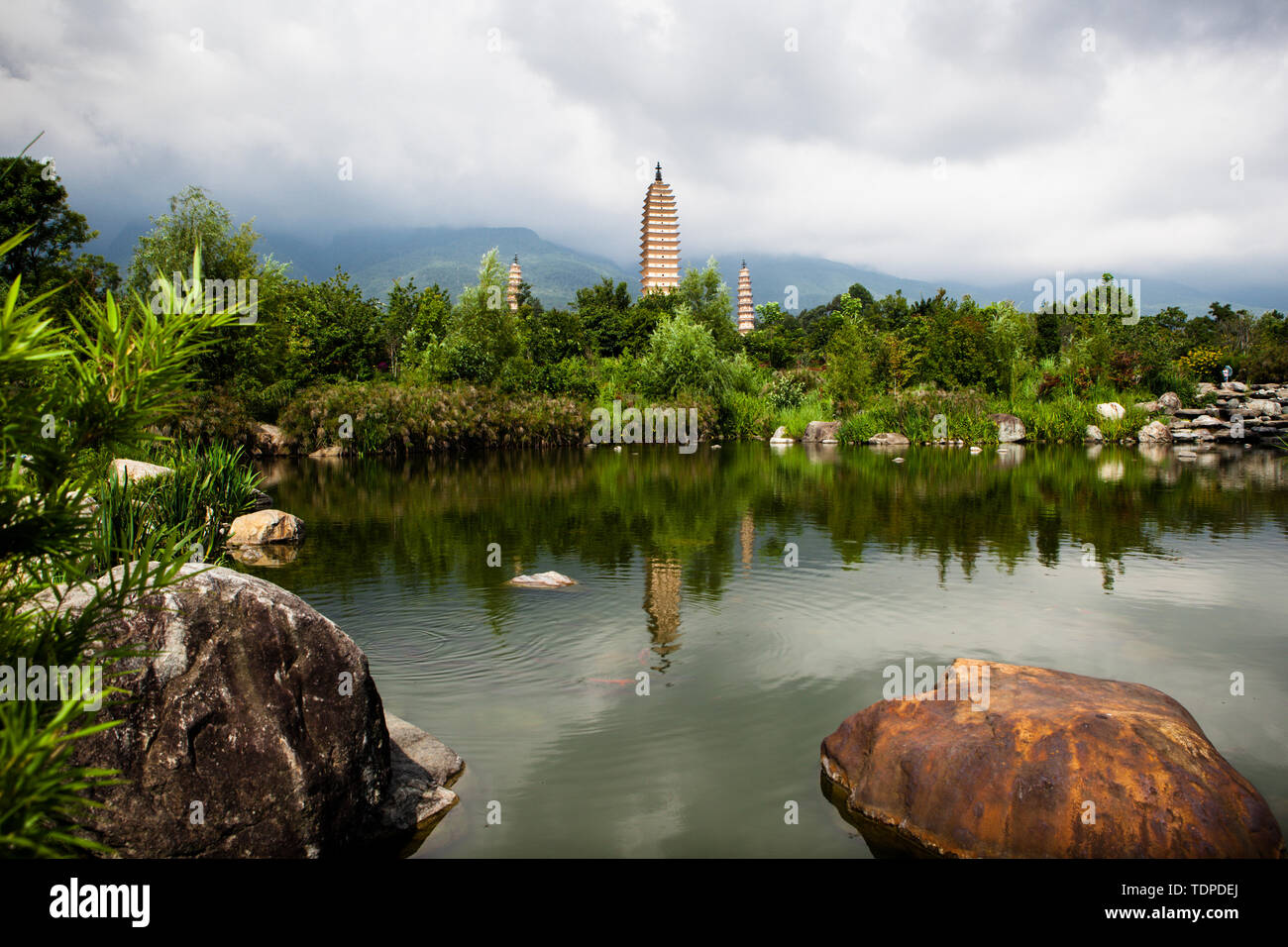 Three Towers of Chongsheng Temple, Yunnan Province Stock Photo - Alamy