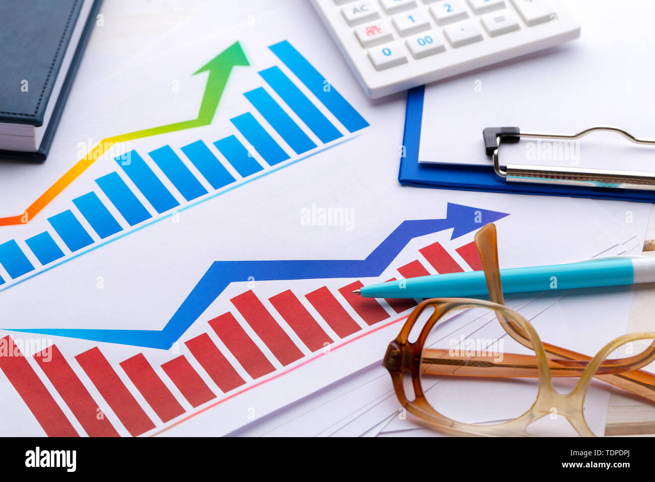 business chart showing financial success Stock Photo - Alamy