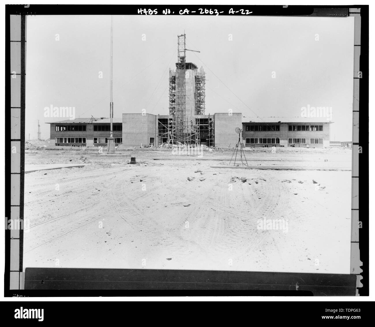 Long Beach Naval Shipyard Black and White Stock Photos & Images - Alamy