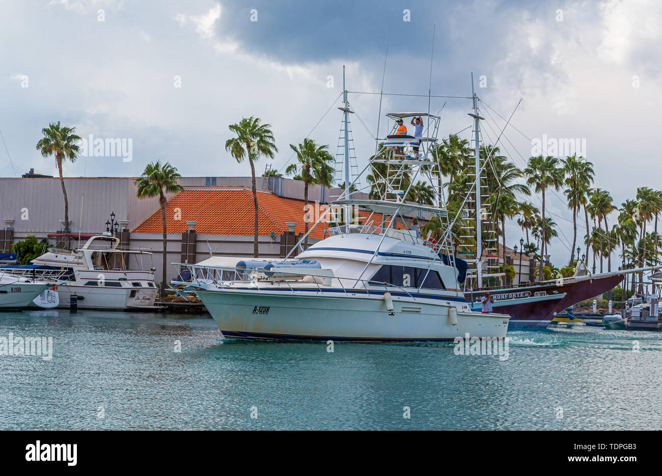 Rain aruba hi-res stock photography and images - Alamy