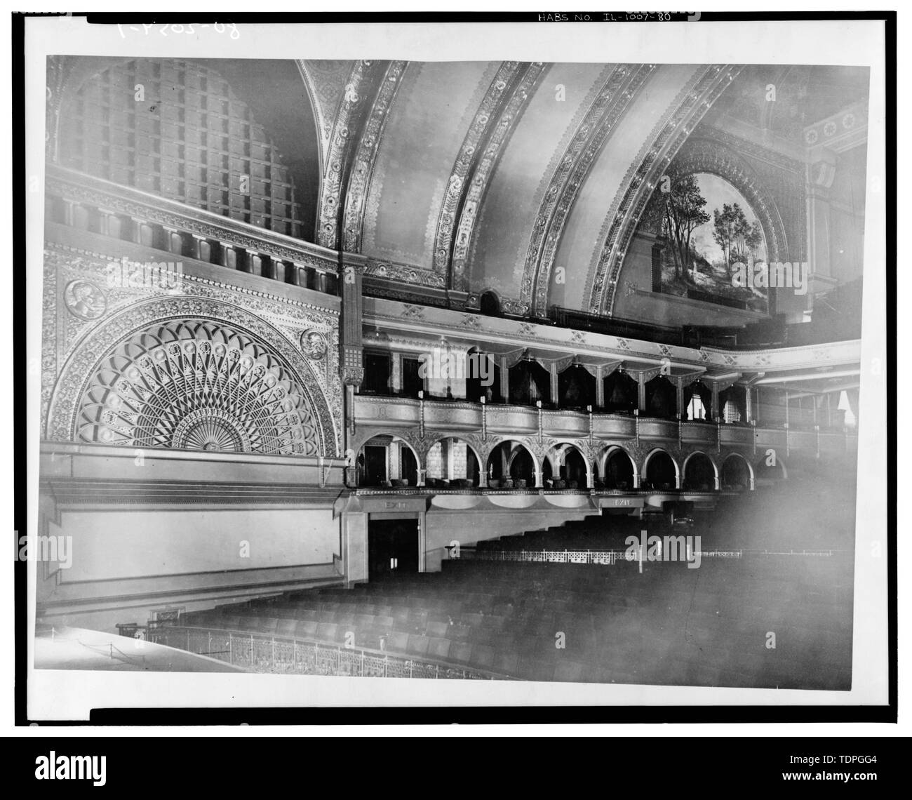 Auditorium building chicago detail Black and White Stock Photos ...