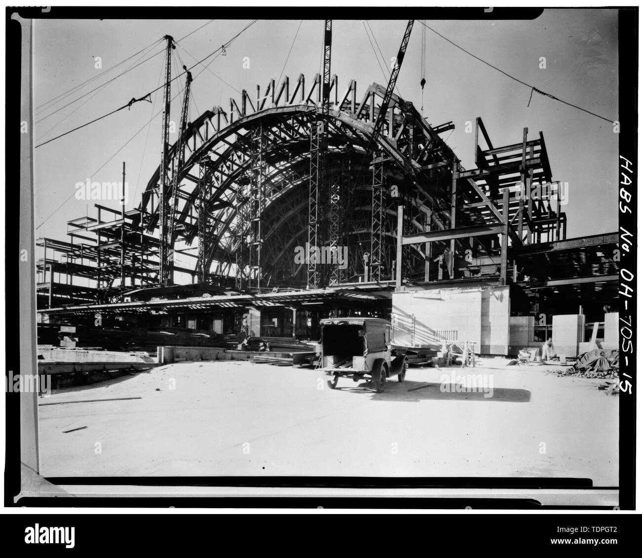 Construction framing Black and White Stock Photos & Images - Alamy