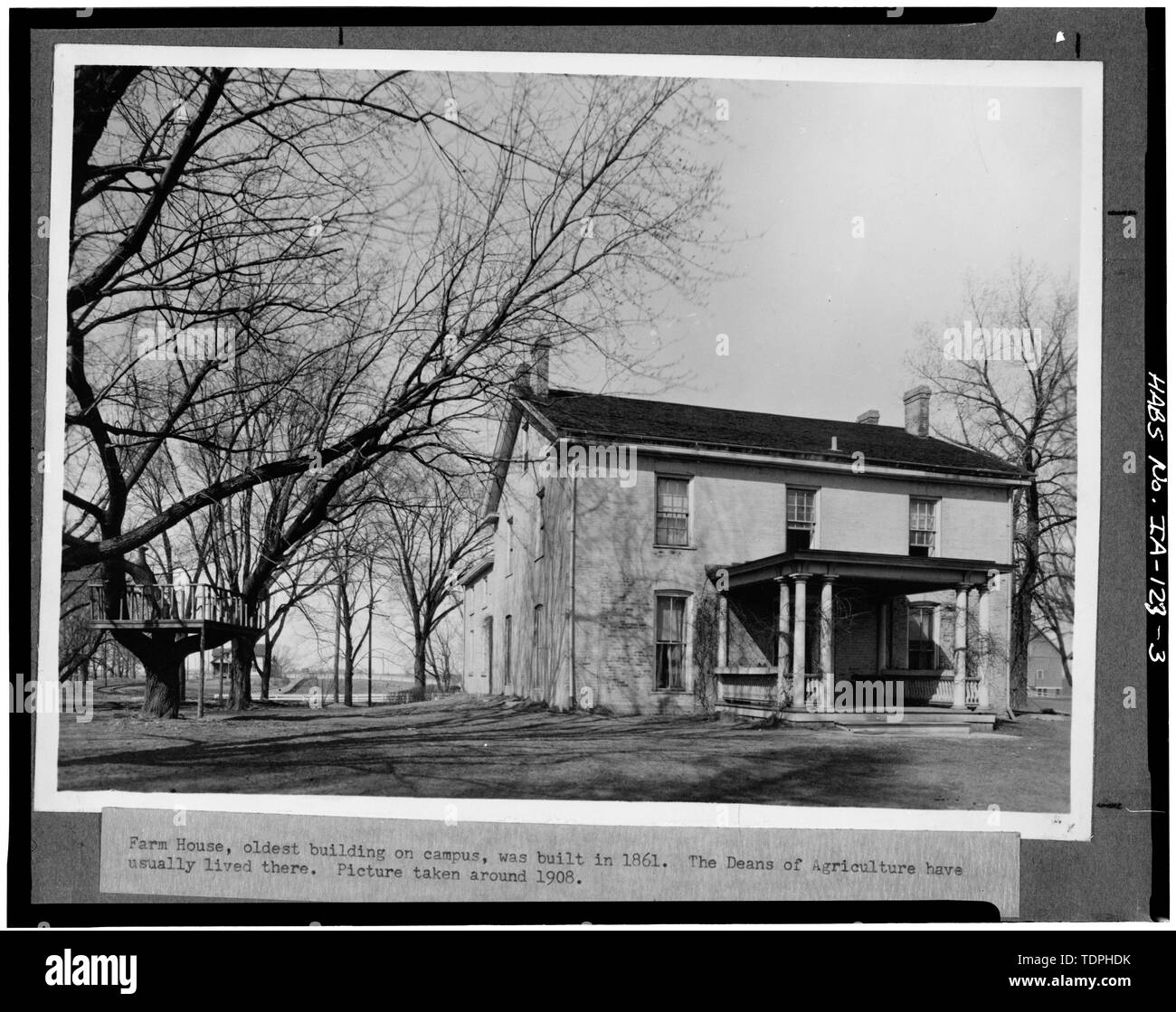 Knoll house Black and White Stock Photos & Images - Alamy