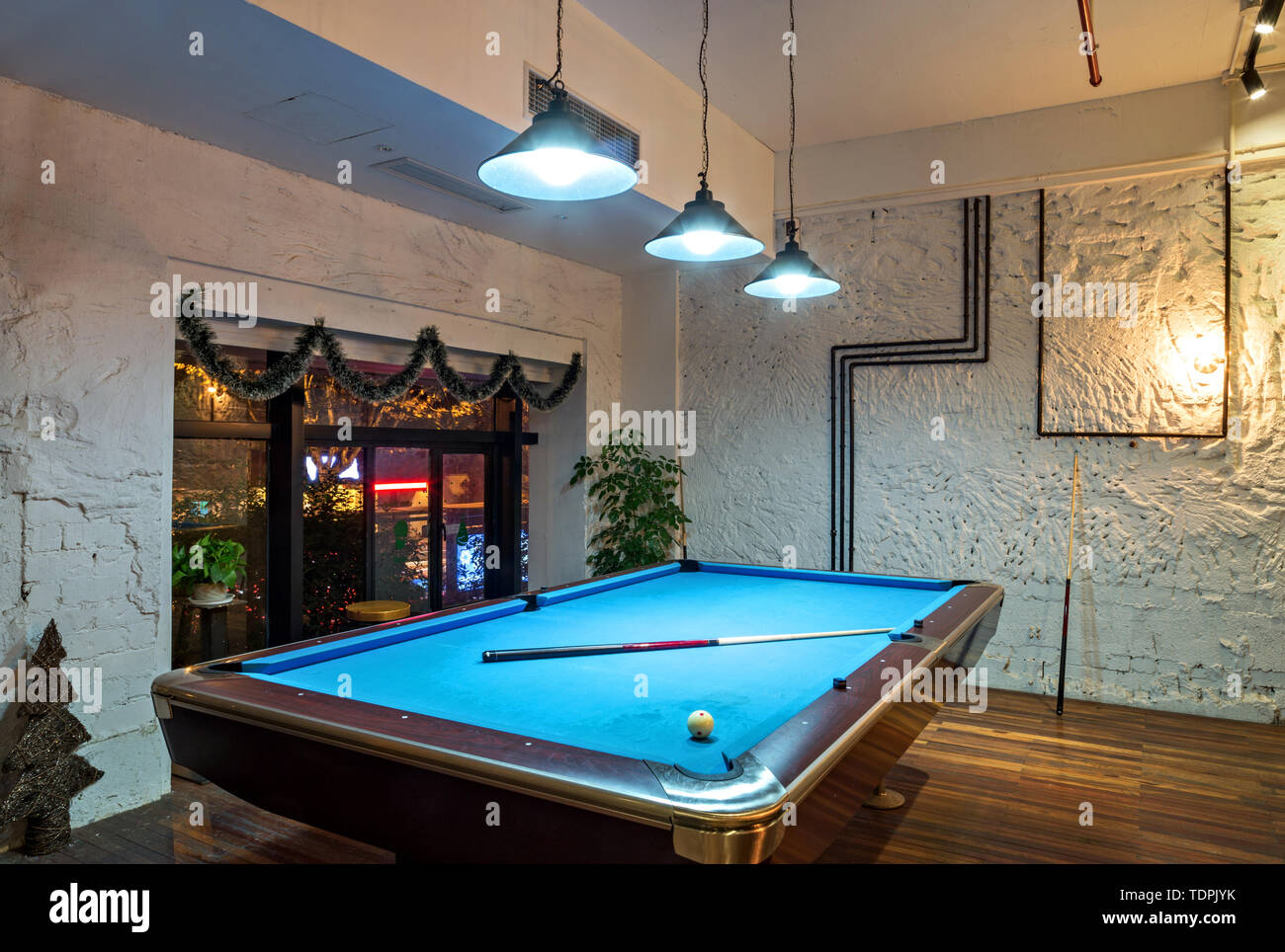 Snooker house hi-res stock photography and images - Alamy