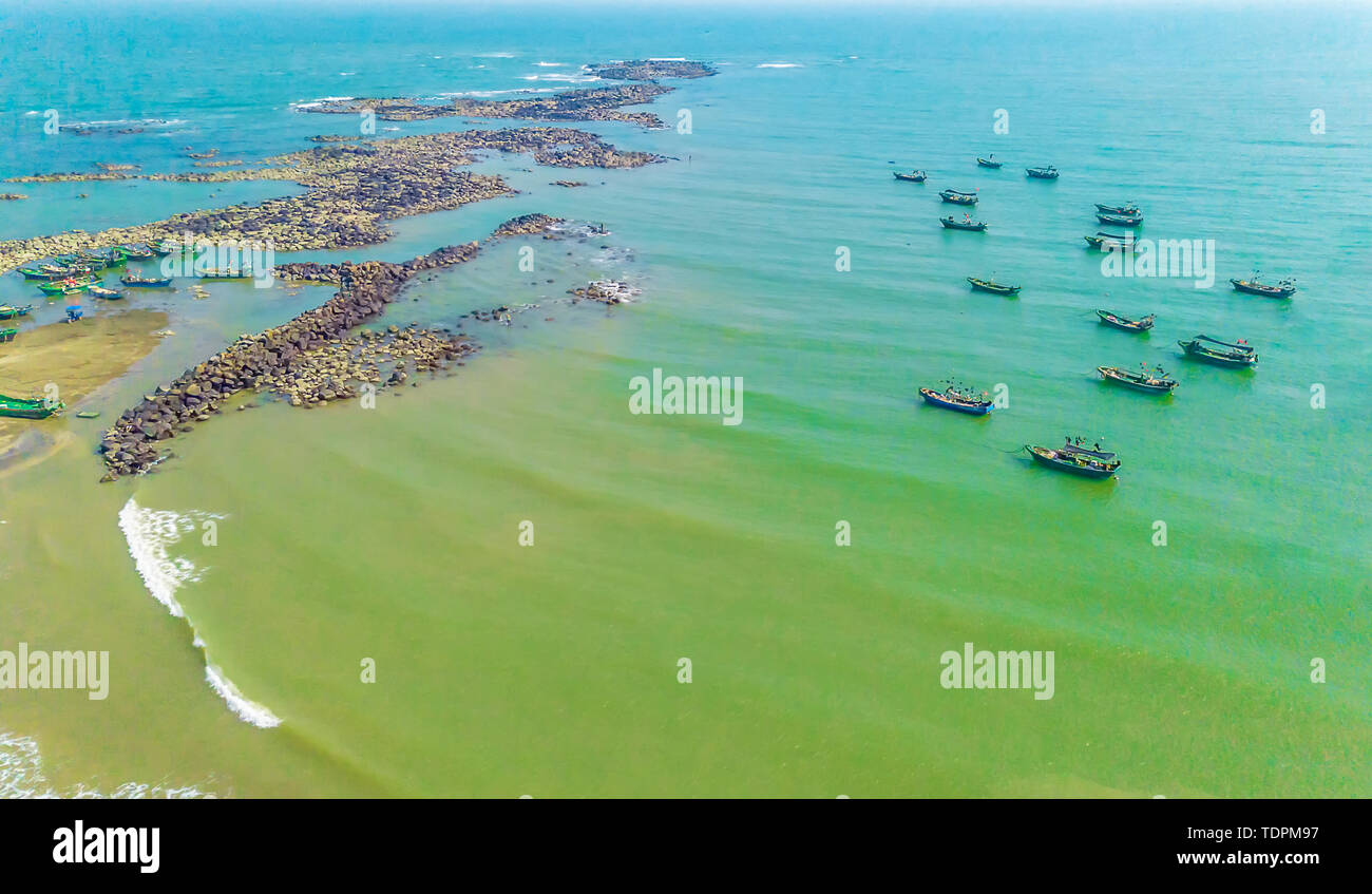 Berthing fishing boats Stock Photo - Alamy