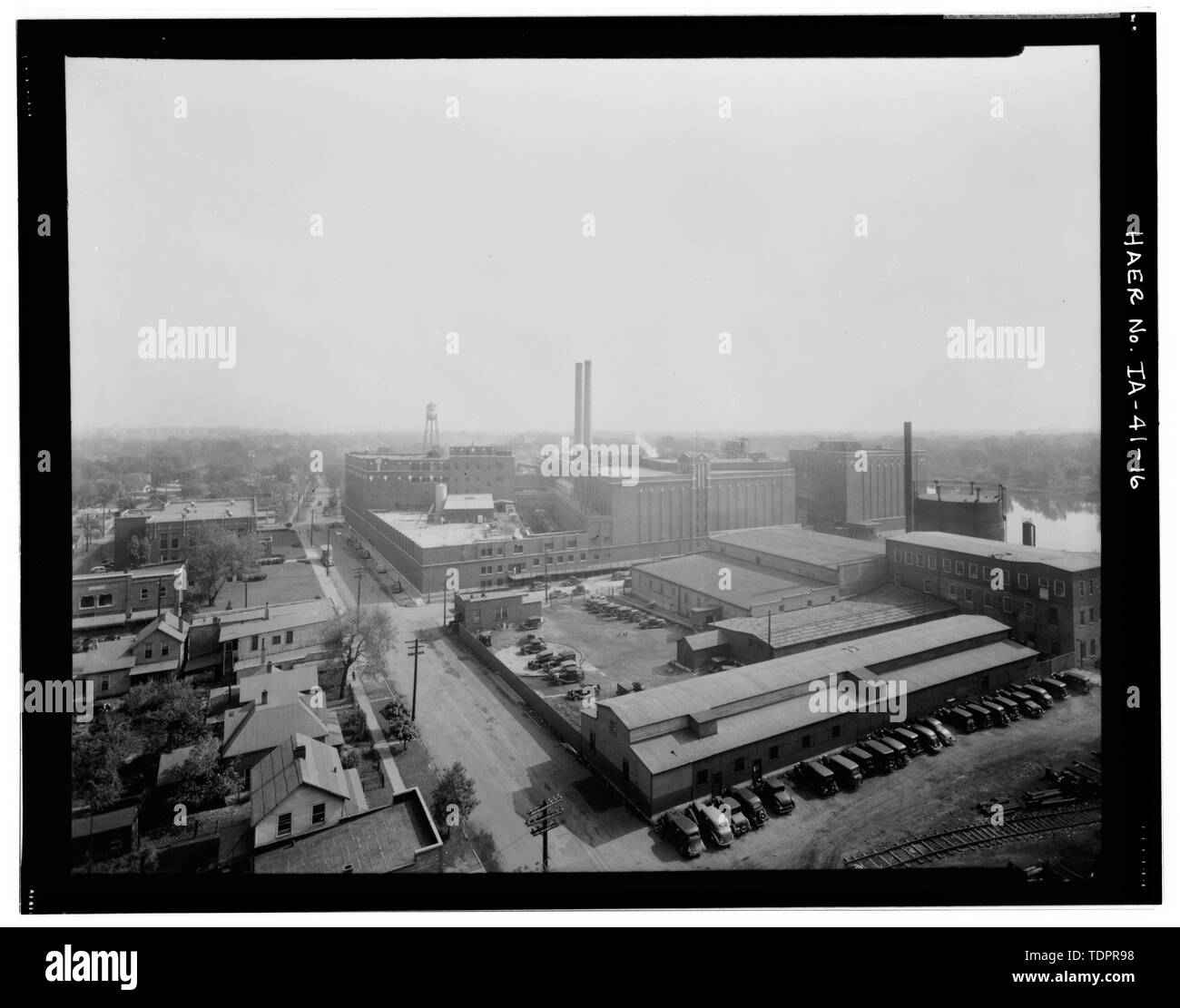 Public storage company Black and White Stock Photos & Images - Alamy