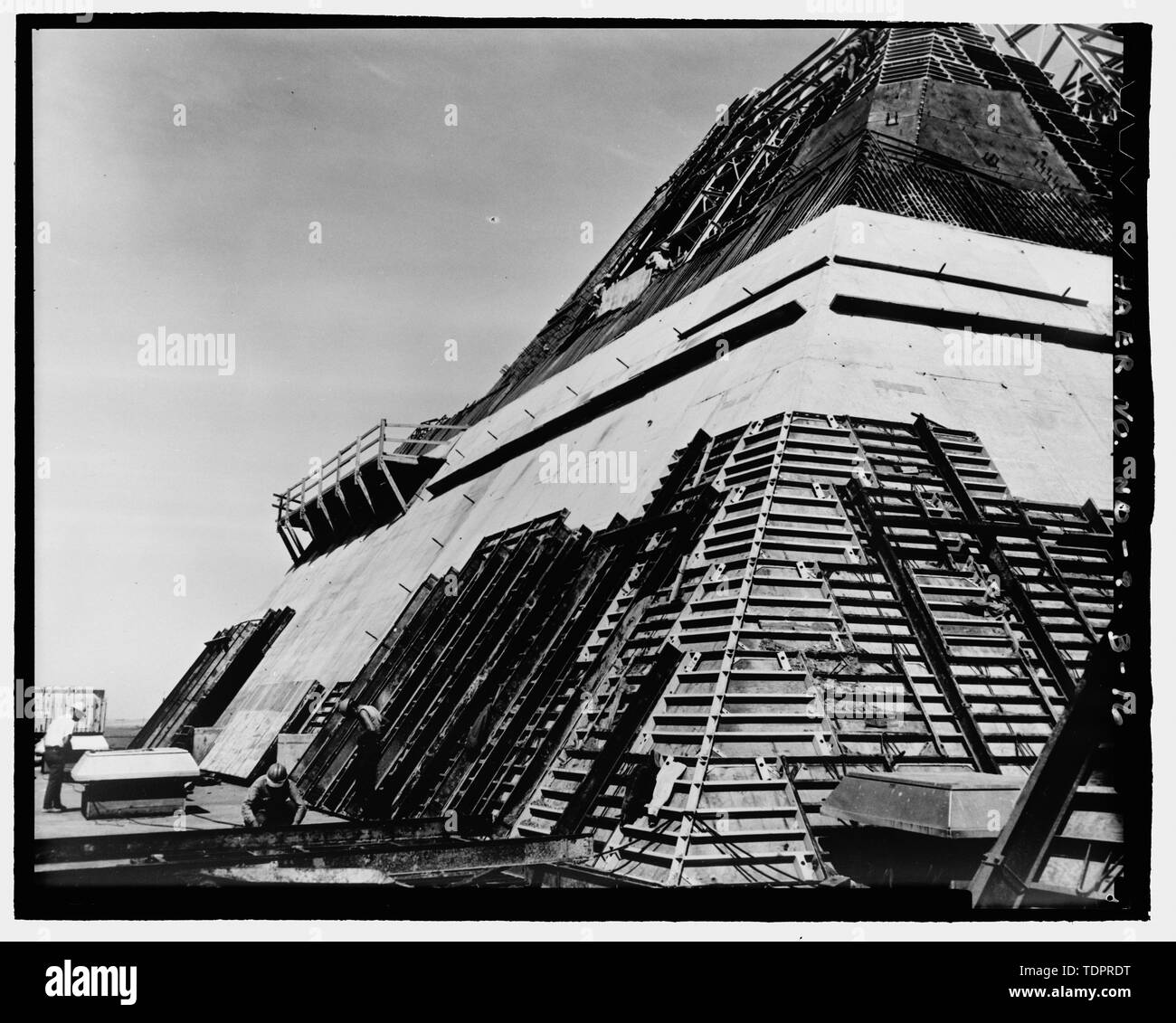 Missile site control building hi-res stock photography and images - Alamy