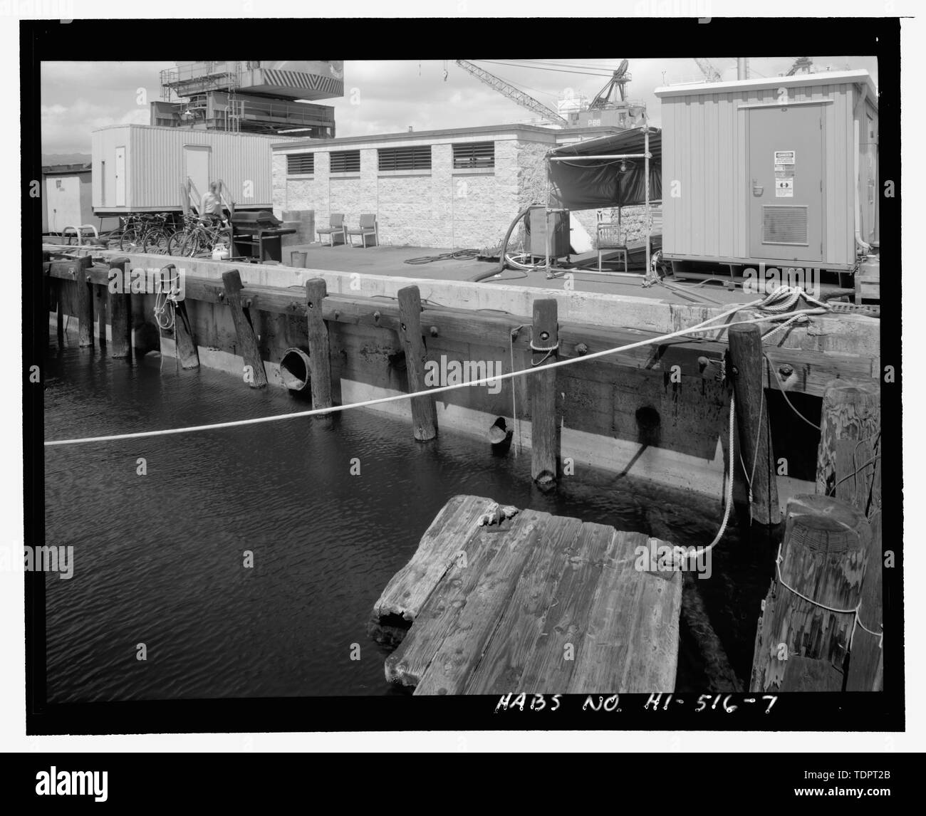 Pier GD-4, detail of edge of pier and fender system - U.S. Naval Base ...