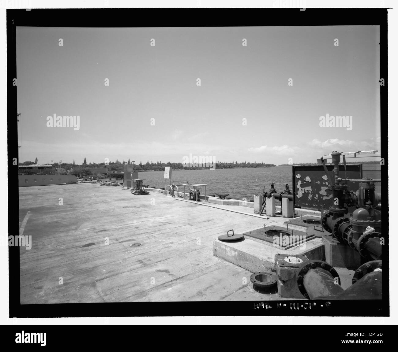 Pier O-2 elevated overview of top of deck, looking toward Pier O-1 - U ...