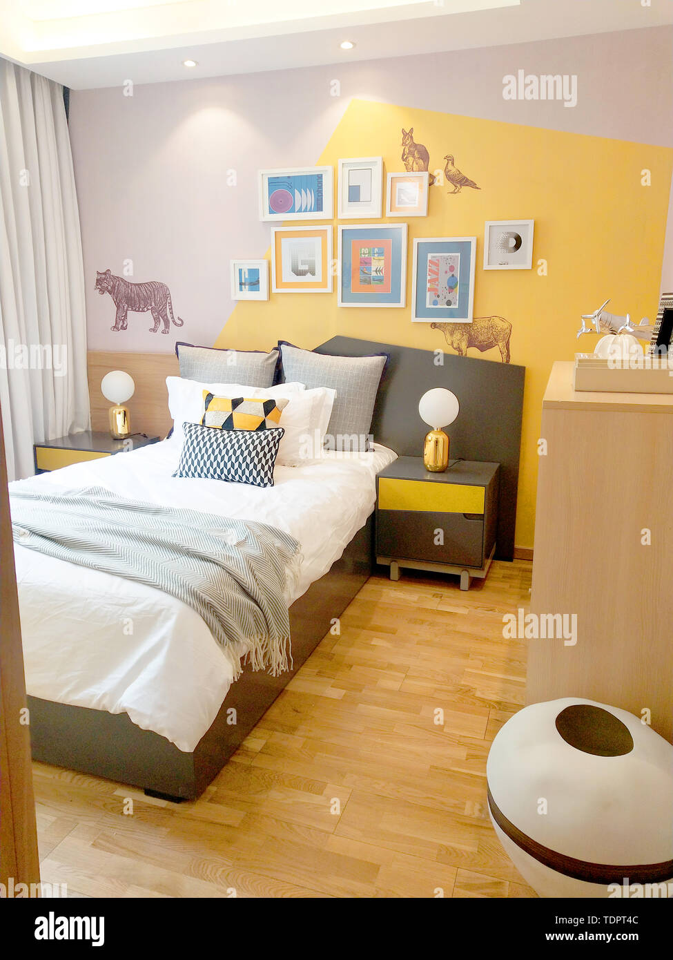 Bedroom model room Stock Photo - Alamy