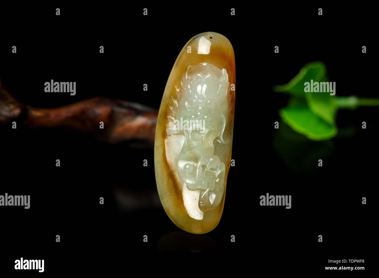 Jade huang hi-res stock photography and images - Alamy