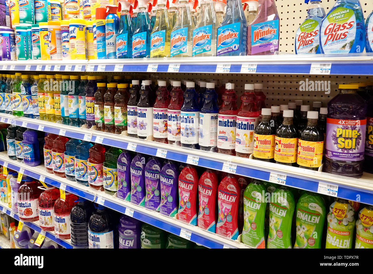 Cvs Shelves Stock Photos & Cvs Shelves Stock Images - Alamy