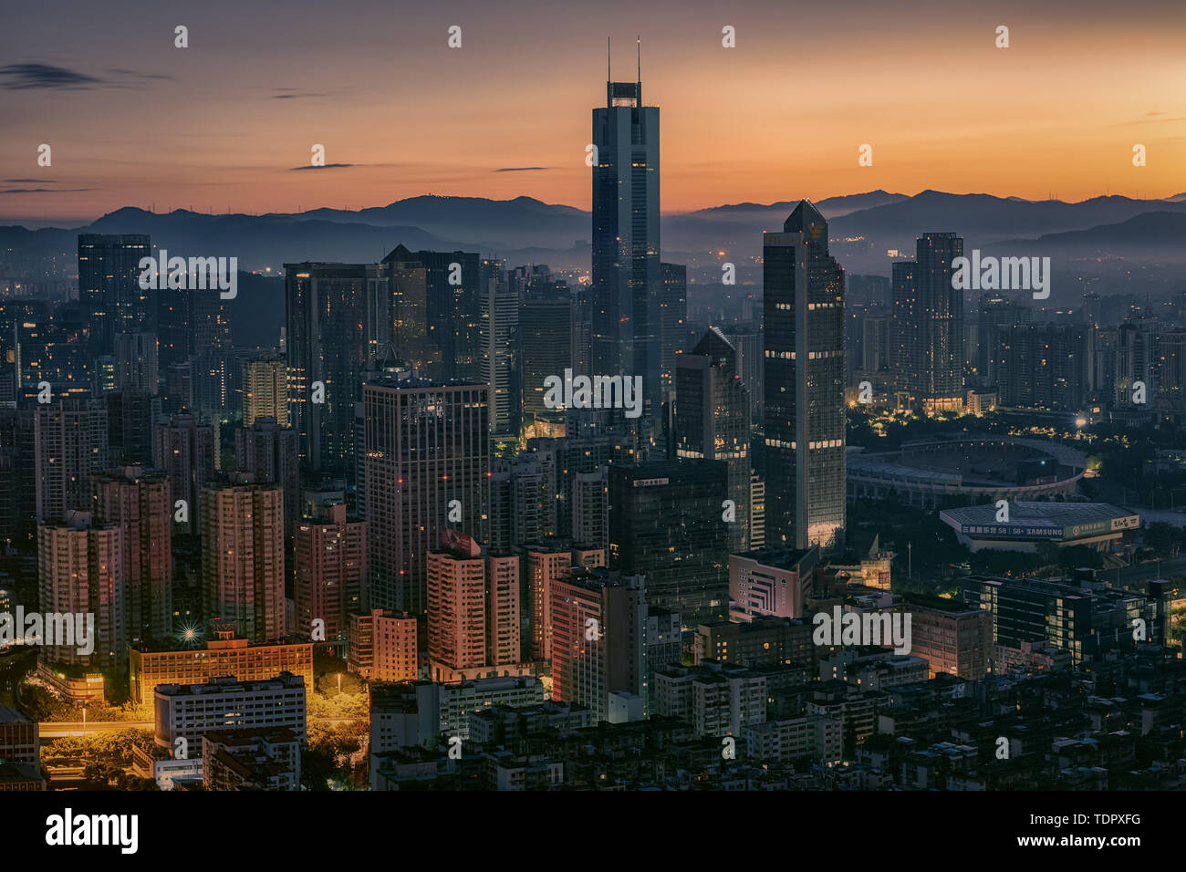 Tianhe district hi-res stock photography and images - Alamy