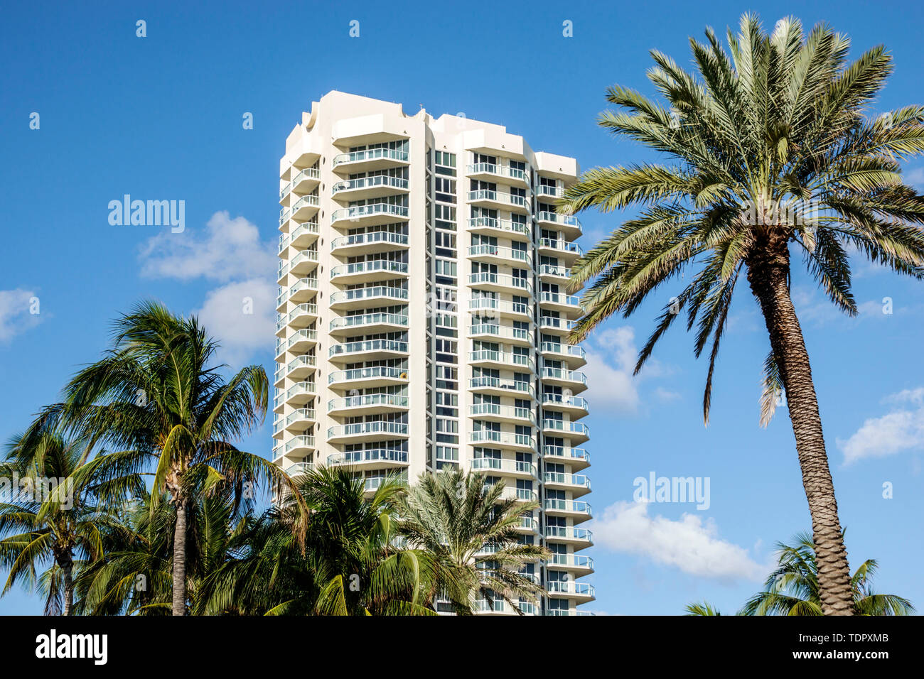 Palm beach florida high rise hi-res stock photography and images - Alamy