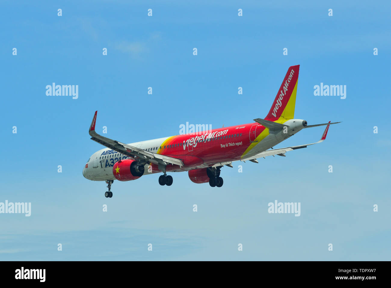 Saigon, Vietnam - Jun 16, 2019. VN-A646 VietJetAir Airbus A321 NEO ...