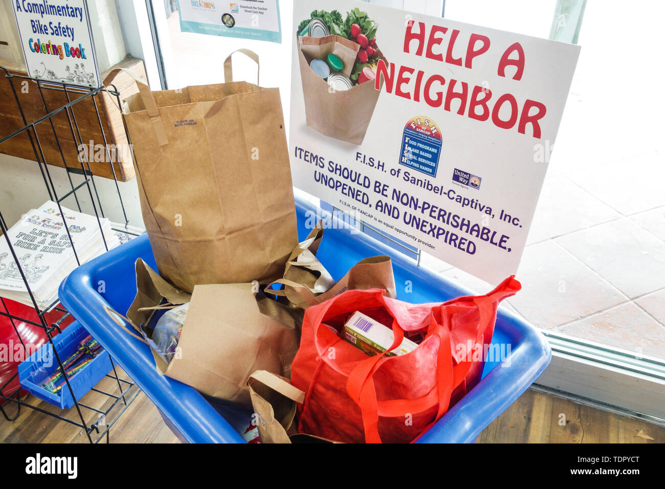 Grocery bags hi-res stock photography and images - Alamy