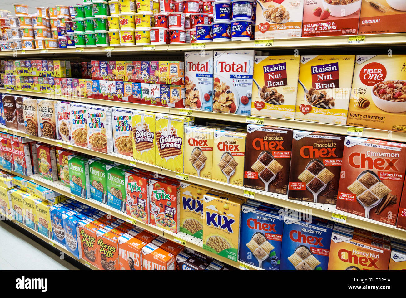 Cereal Display High Resolution Stock Photography and Images - Alamy