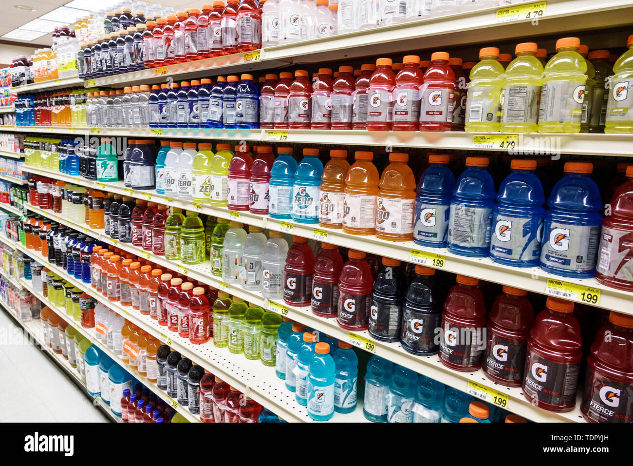 Gatorade hi-res stock photography and images - Alamy