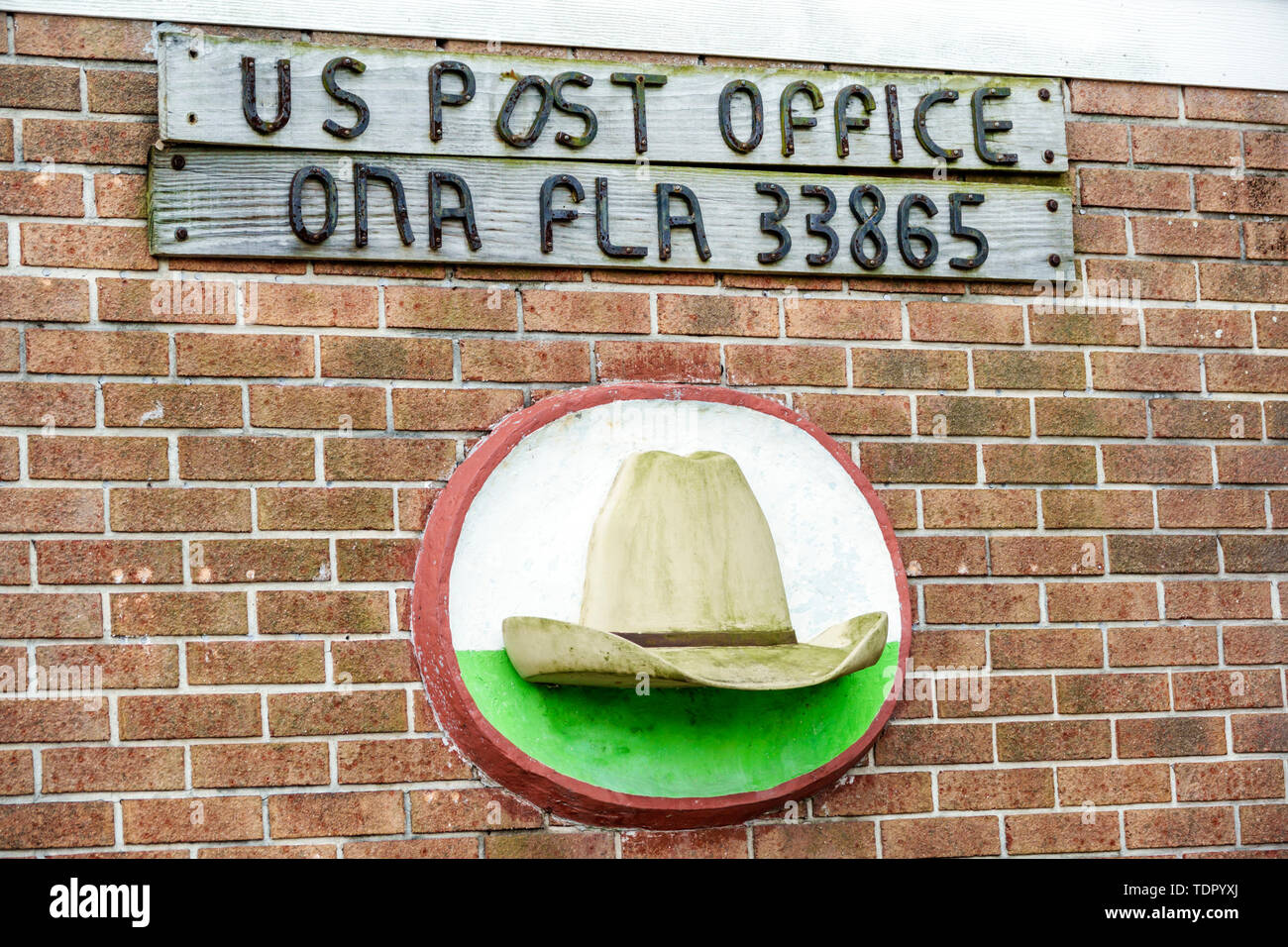 Rustic wood hi-res stock photography and images - Alamy