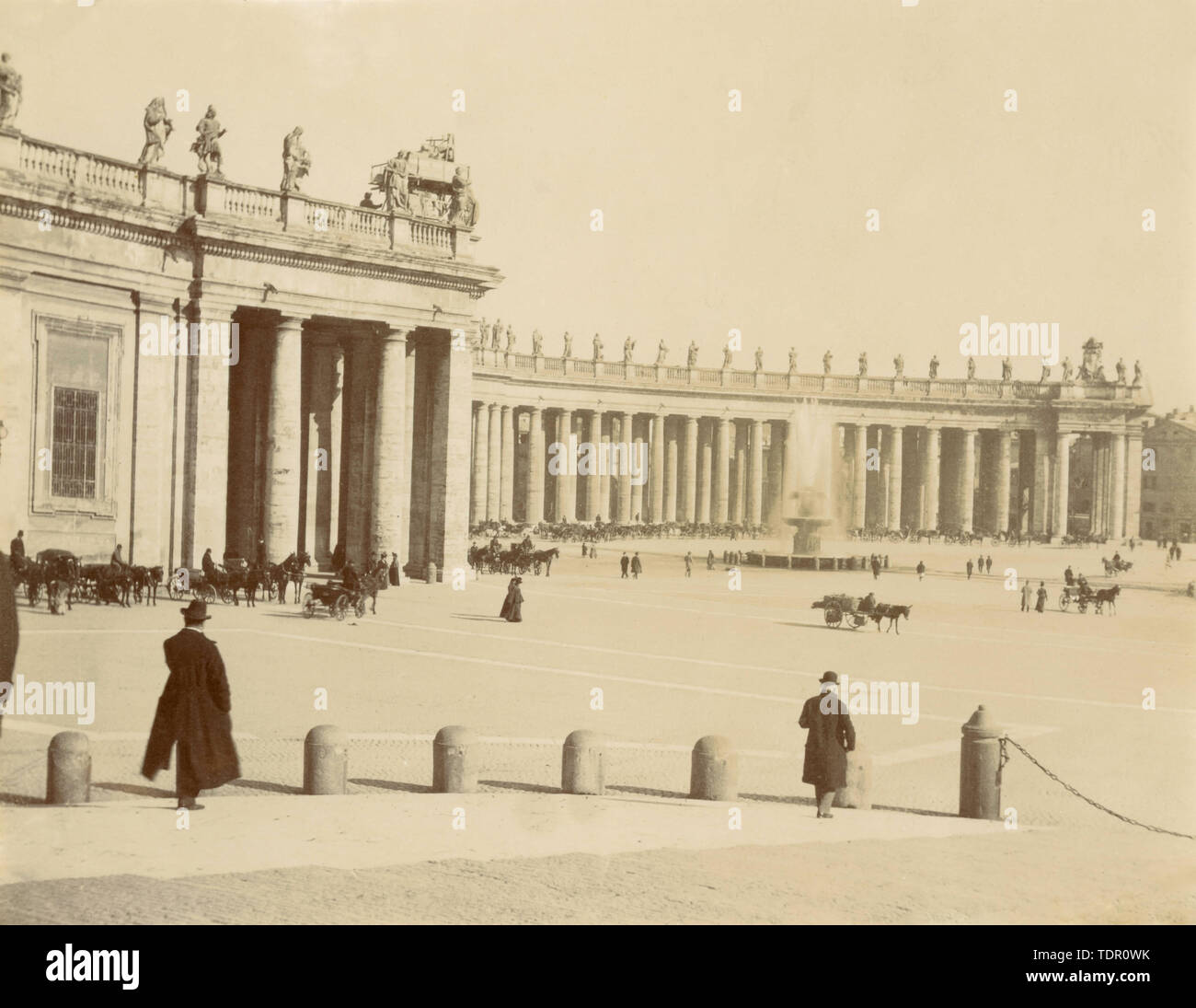 View of St Peter's Square, Rome, Italy 1890s Stock Photo - Alamy