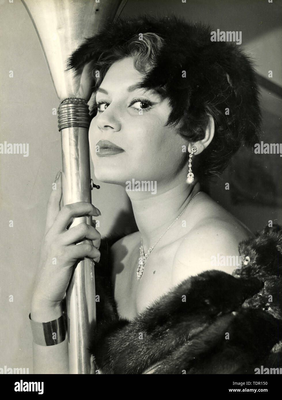 Italian actress 1950s hi-res stock photography and images - Alamy