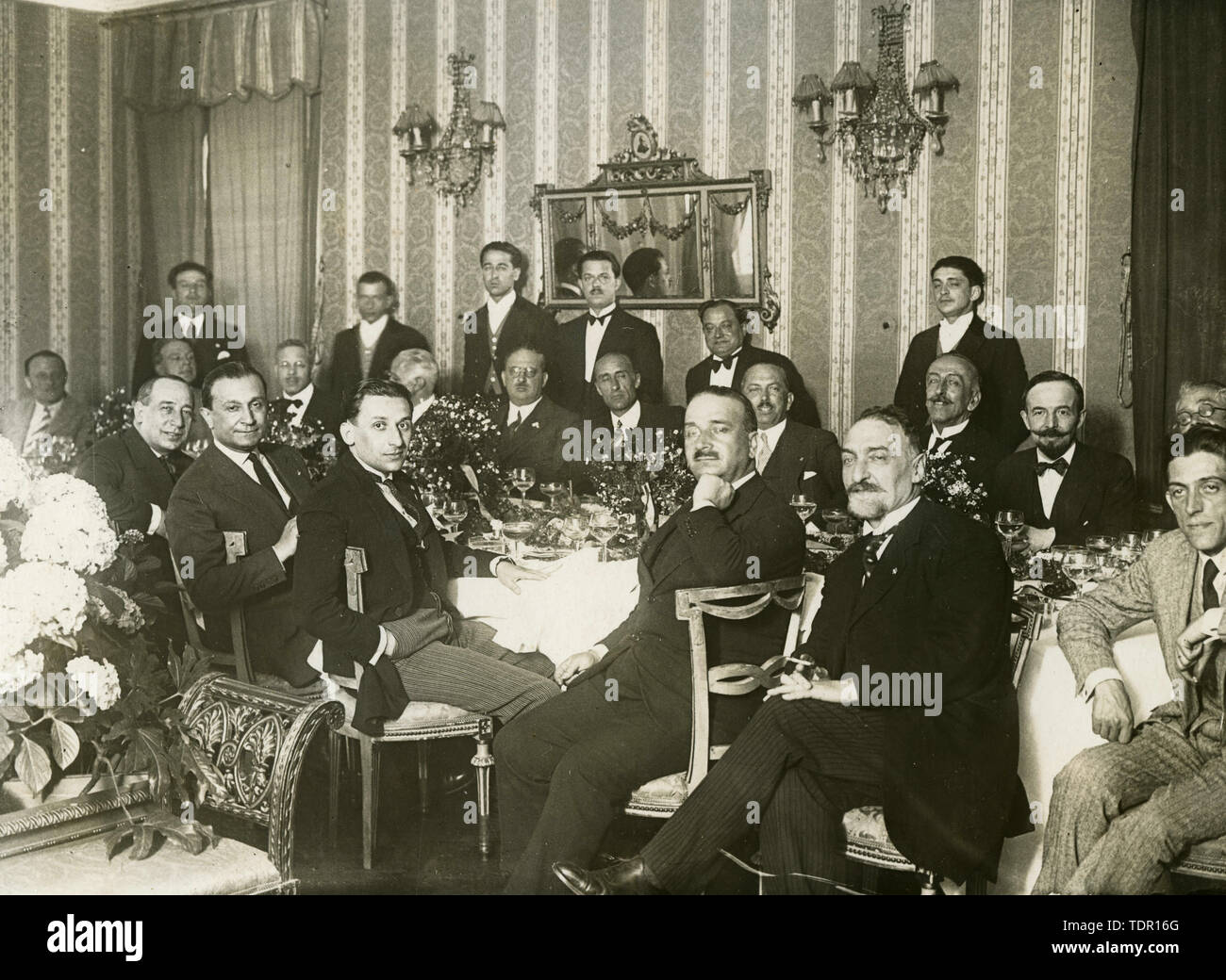 Formal men's dinner, Italy 1920s Stock Photo - Alamy