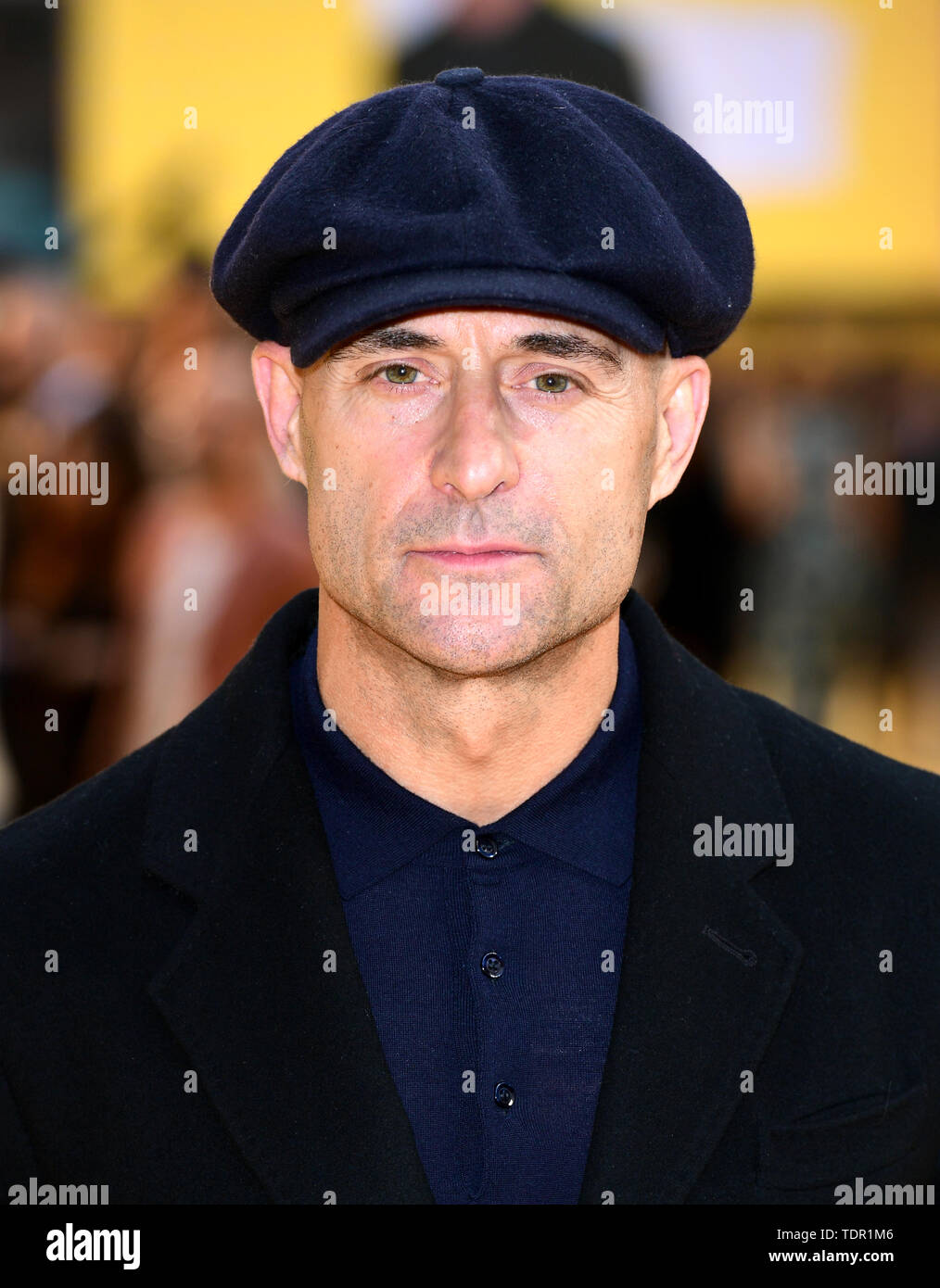 The beatles arriving london hi-res stock photography and images - Alamy
