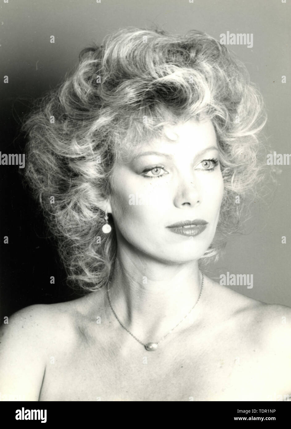 German actress Solvi Stubing showing a Leonine Head hairdressing style ...