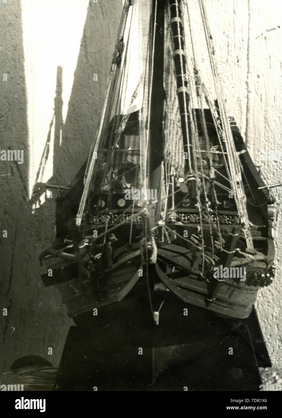 Building model ship: The French chebec Indiscreet, 1750 Stock Photo - Alamy