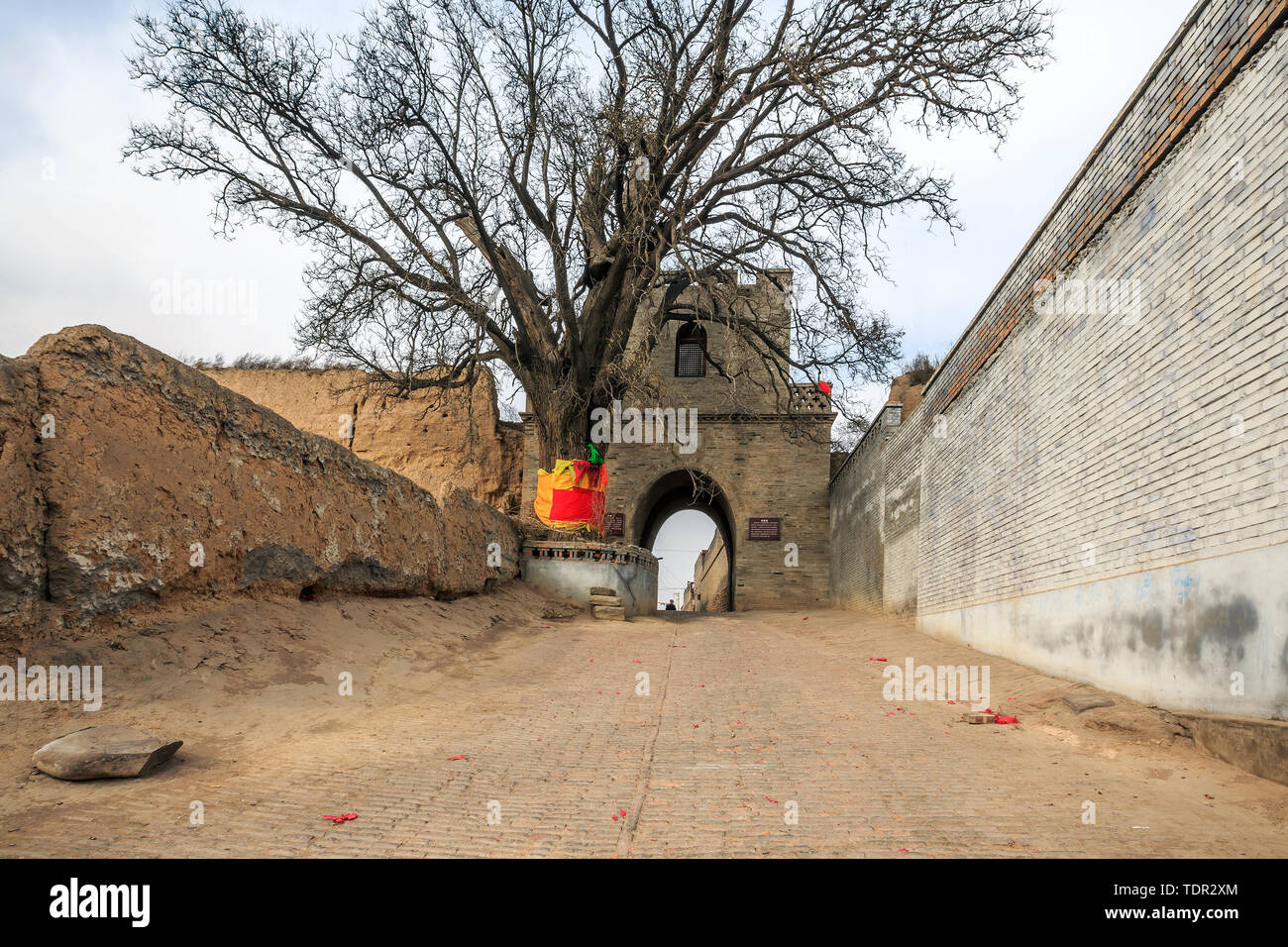 Architectural relics of the ancient castle in Liang Village, Pingyao ...
