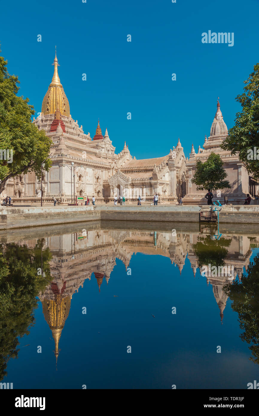 Pugan Ananda Temple Stock Photo - Alamy
