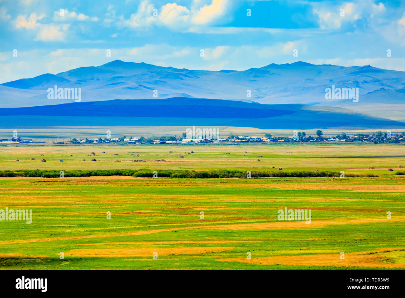 Summer in Hulunbuir Prairie, Inner Mongolia Stock Photo - Alamy
