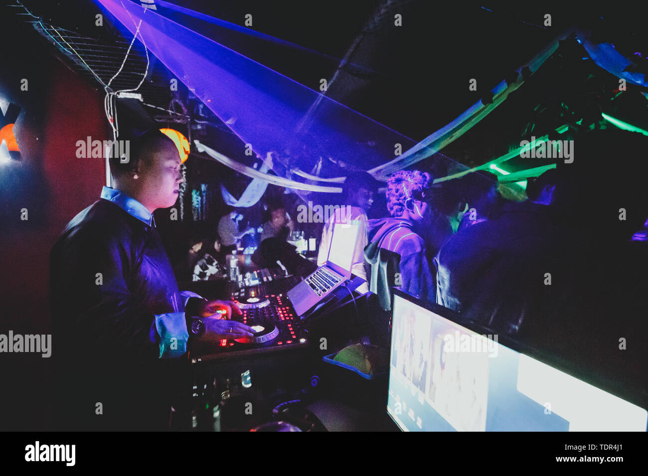 Discotheques hi-res stock photography and images - Alamy