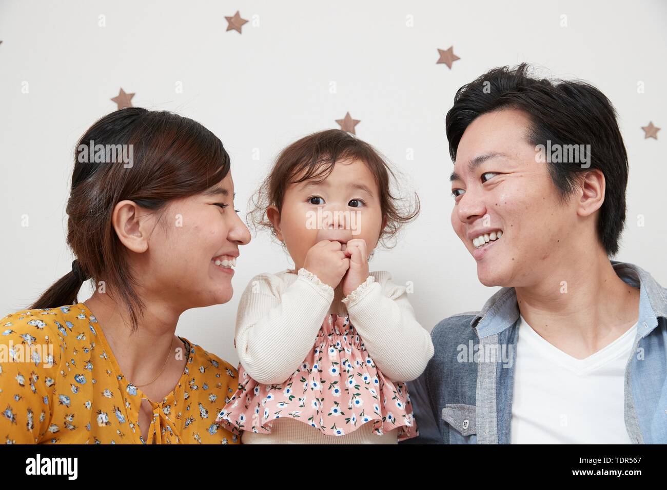 Japanese family at home Stock Photo - Alamy