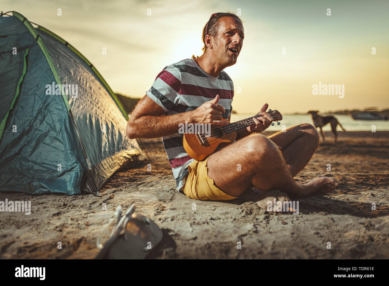 Ukulele beach hi-res stock photography and images - Alamy