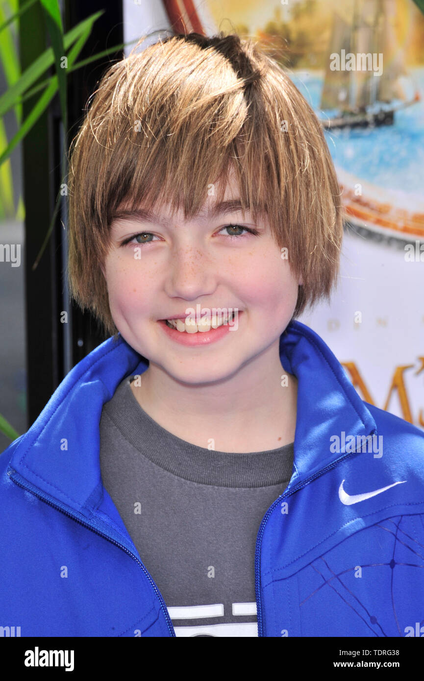 Field cate hi-res stock photography and images - Alamy