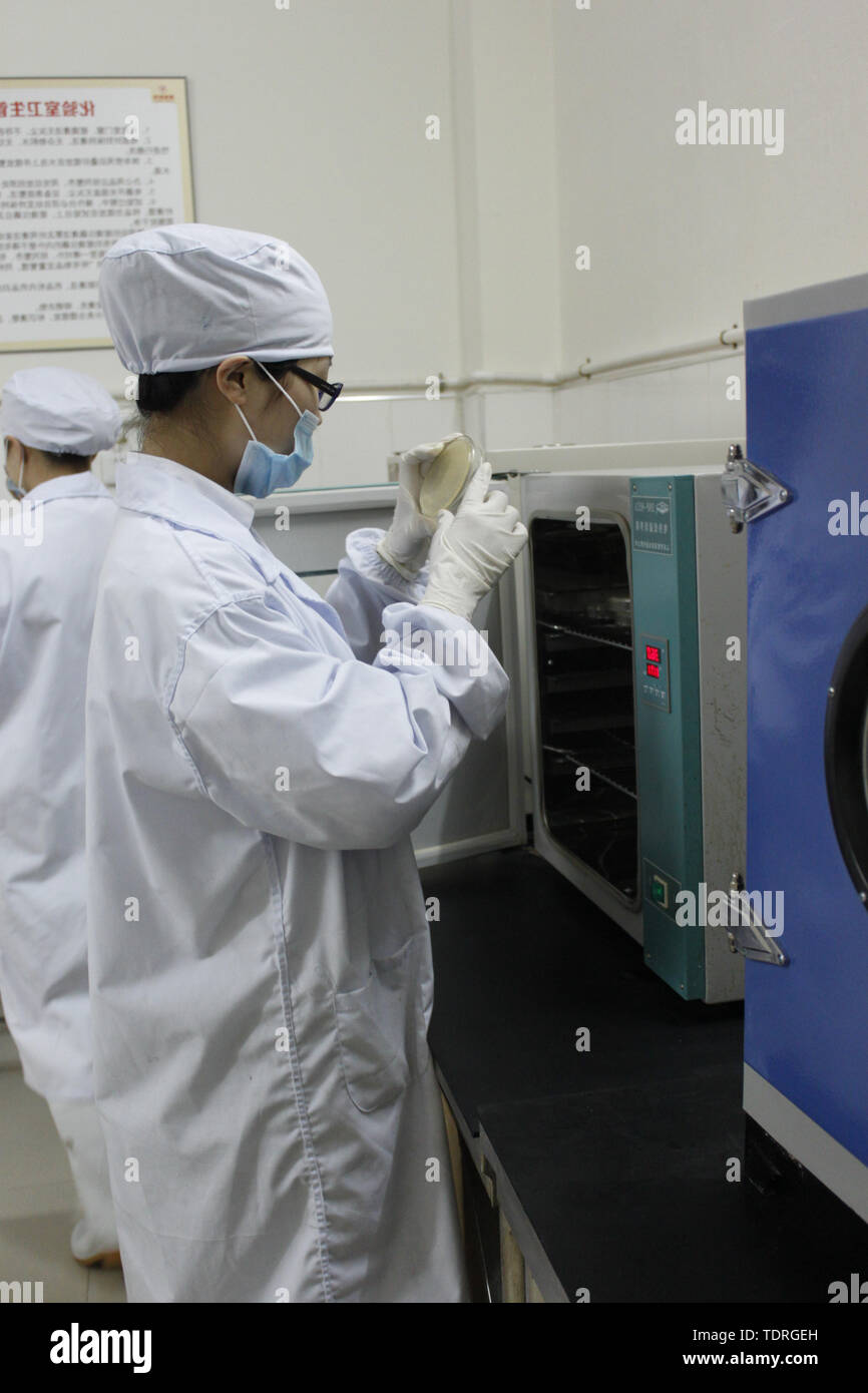 Food testing hi-res stock photography and images - Alamy