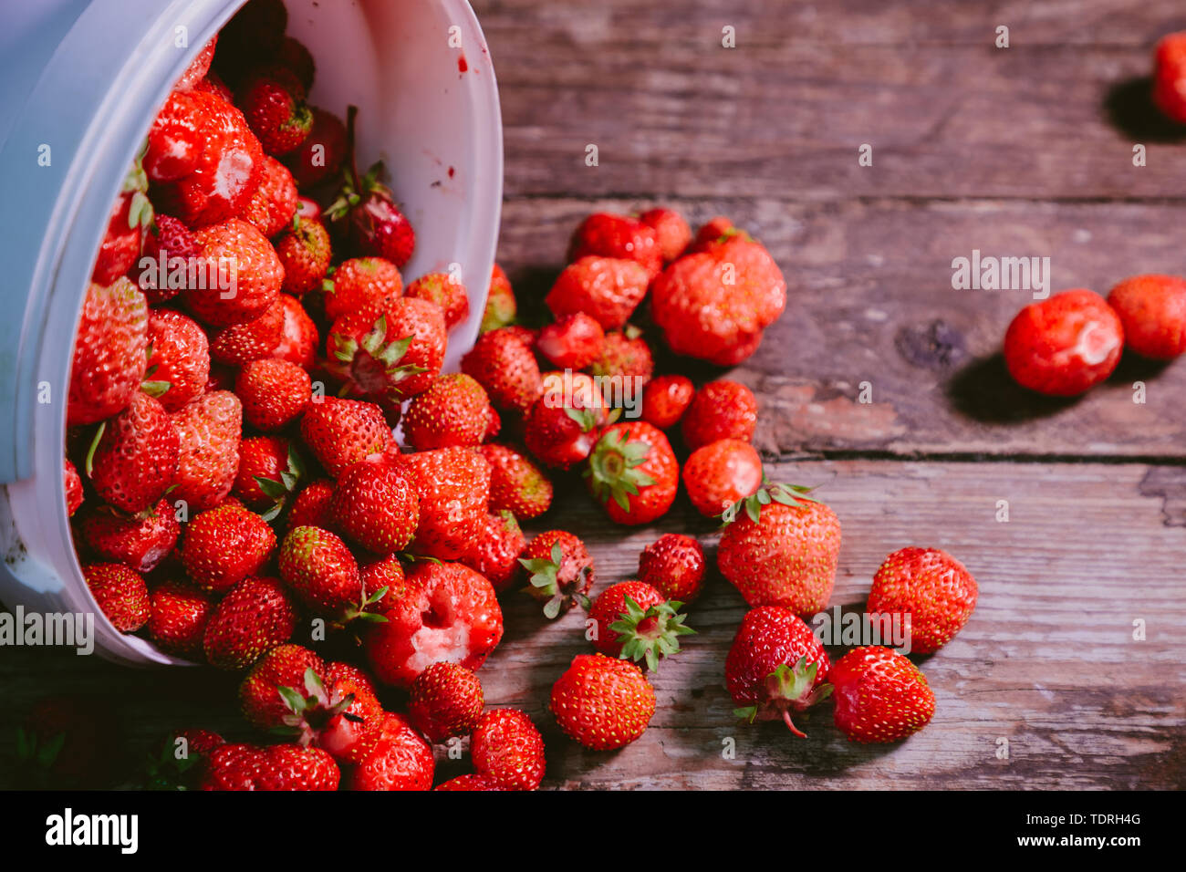 Bucket of strawberries hi-res stock photography and images - Alamy