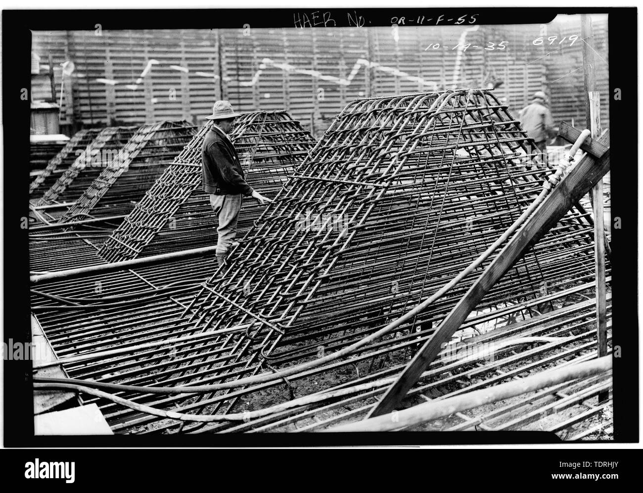 photographer unknown 14 October 1935 REINFORCING STEEL OF BAFFLES ON ...