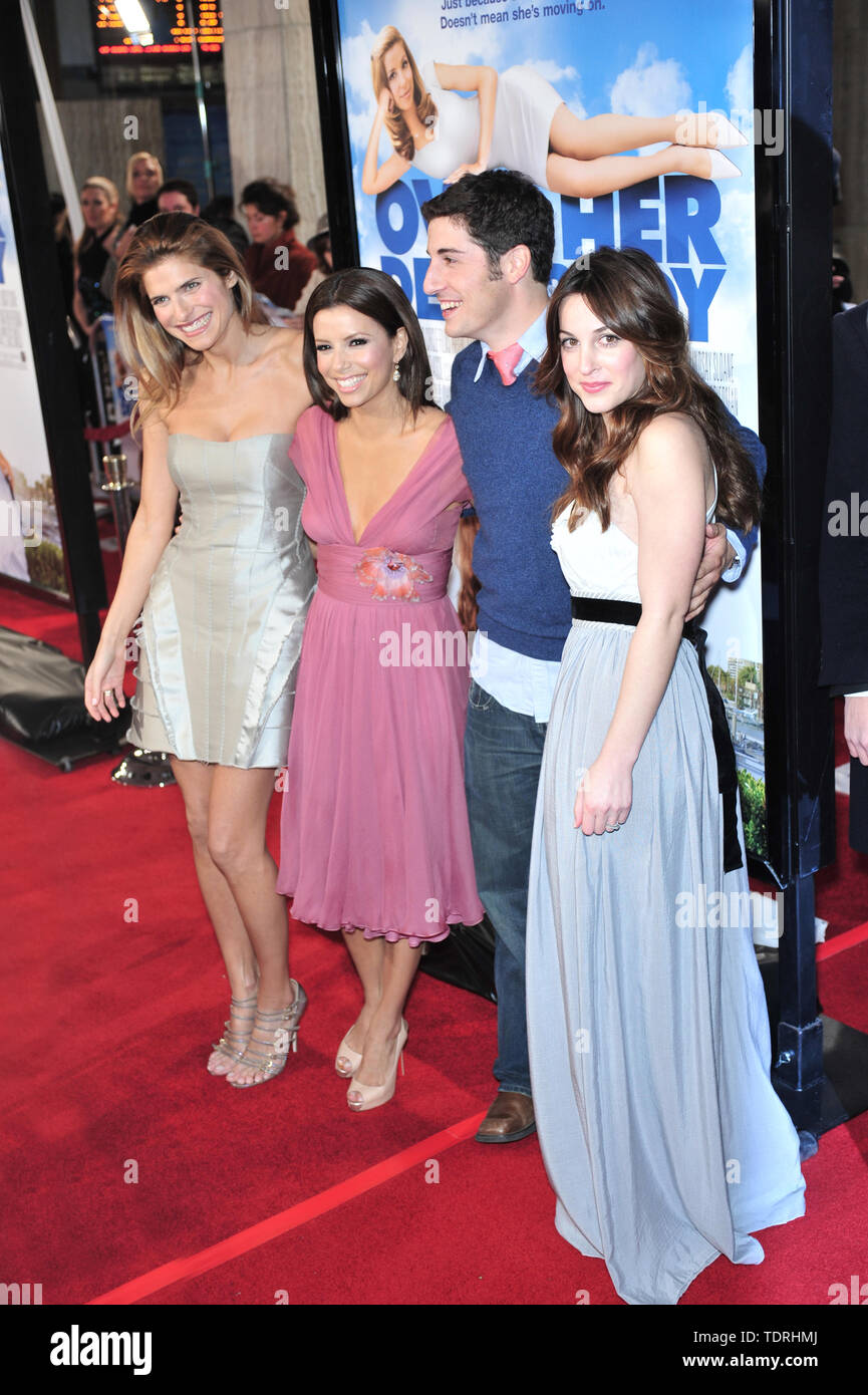 LOS ANGELES, CA. January 29, 2008: LtoR: Lake Bell, Eva Longoria Parker ...
