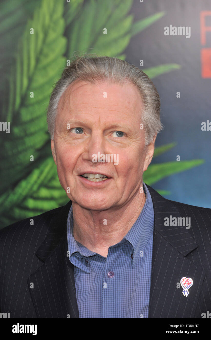 LOS ANGELES, CA. July 31, 2008: Jon Voight at the premiere of Pineapple ...