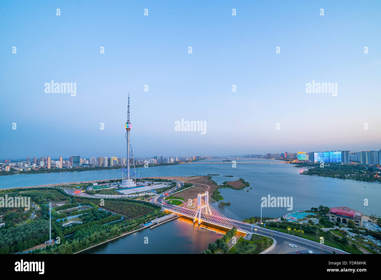Linyi city hi-res stock photography and images - Alamy