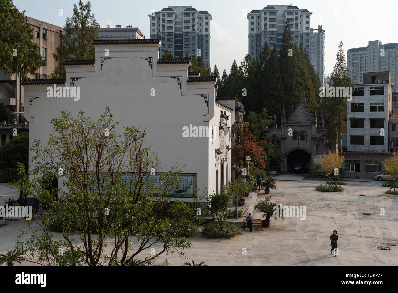 Gude temple hi-res stock photography and images - Alamy
