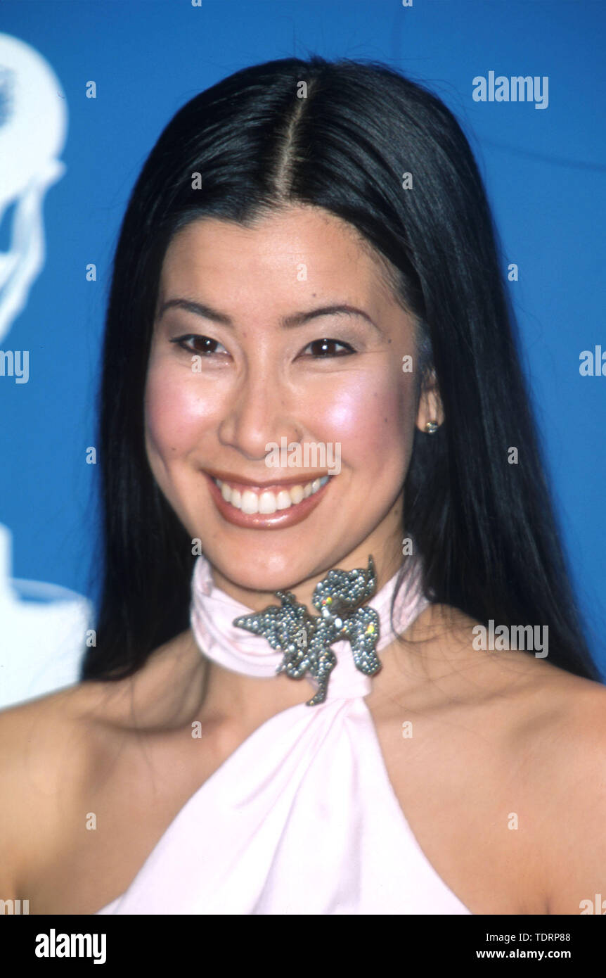 Lisa Ling's Instagram, Twitter & Facebook on IDCrawl